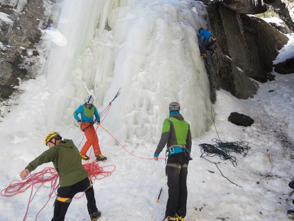 Skyward Mountaineering: Winter Alpine Climbing Intensive Workshop – Mediocre Mountaineering